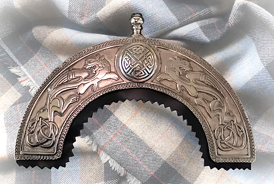 ONE SHIELD DRAGON CANTLE – Afro-Celtic Sporrans